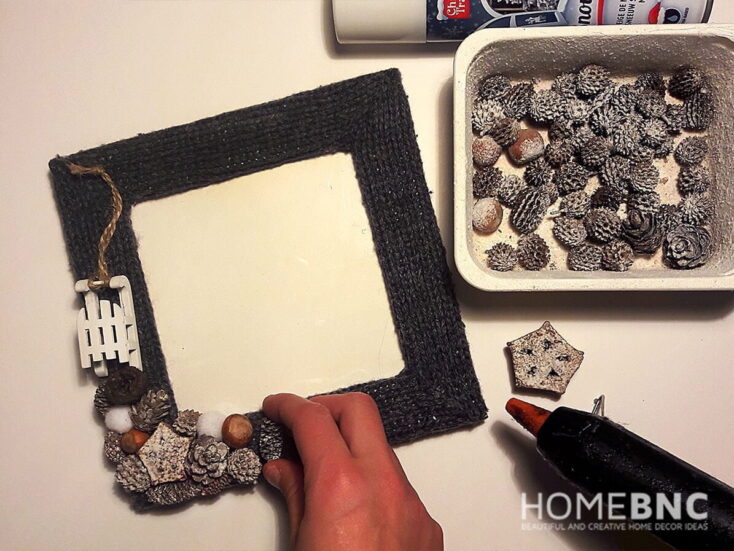 Easy DIY Christmas Picture Frame You Can Make at Home
