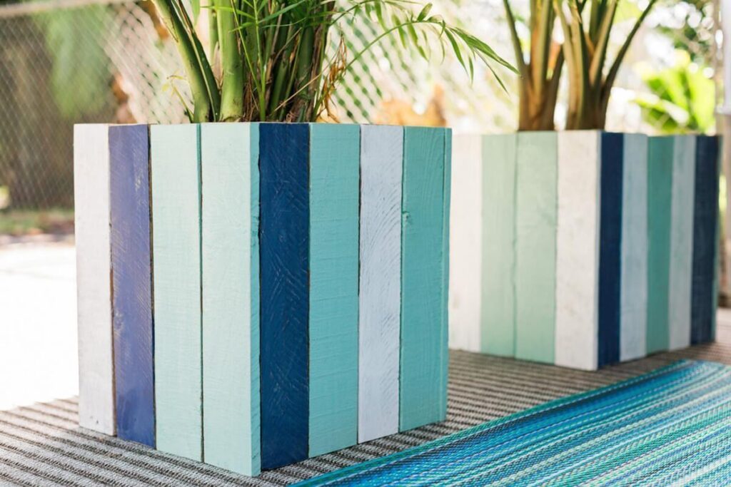 32 Best DIY Pallet and Wood Planter Box Ideas and Designs for 2024