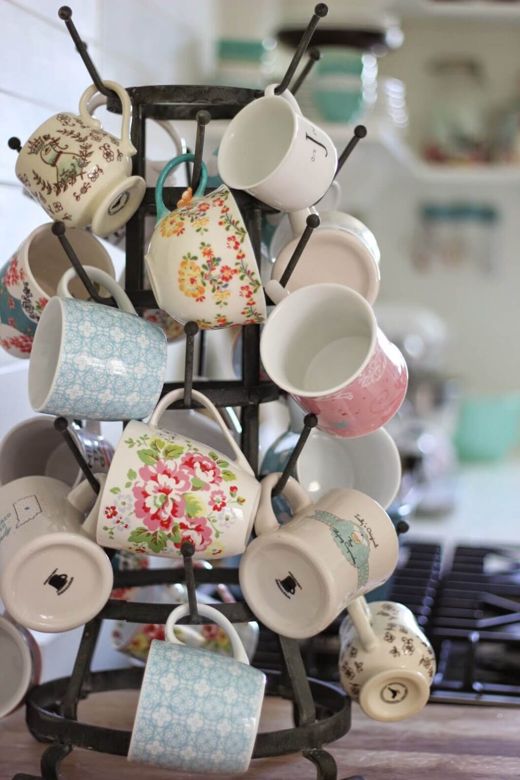 45+ Coffee Mug Organization Ideas Using Shelf Risers & Hooks