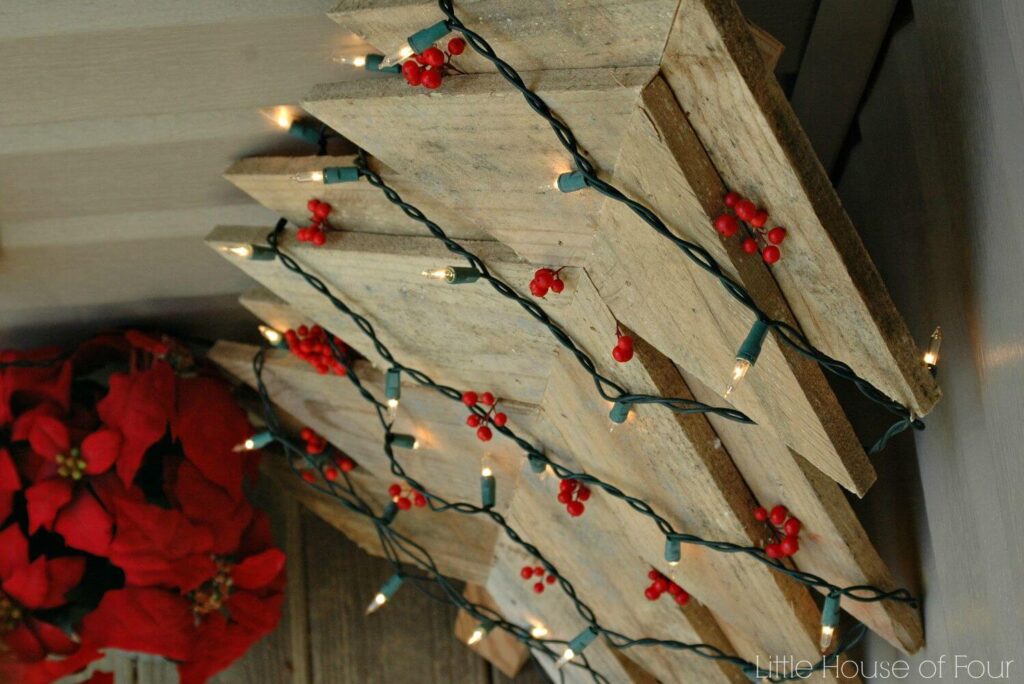 32 Creative DIY Christmas Tree Ideas for Holiday Décor