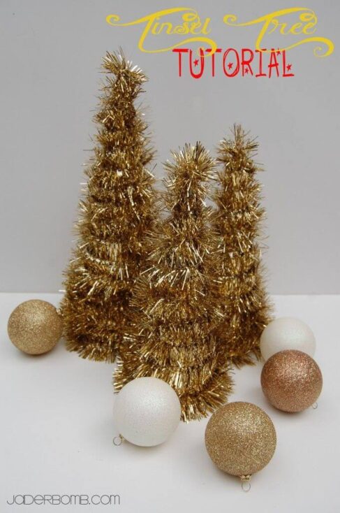 22 Nostalgic Tinsel Decorating Ideas That Sparkle