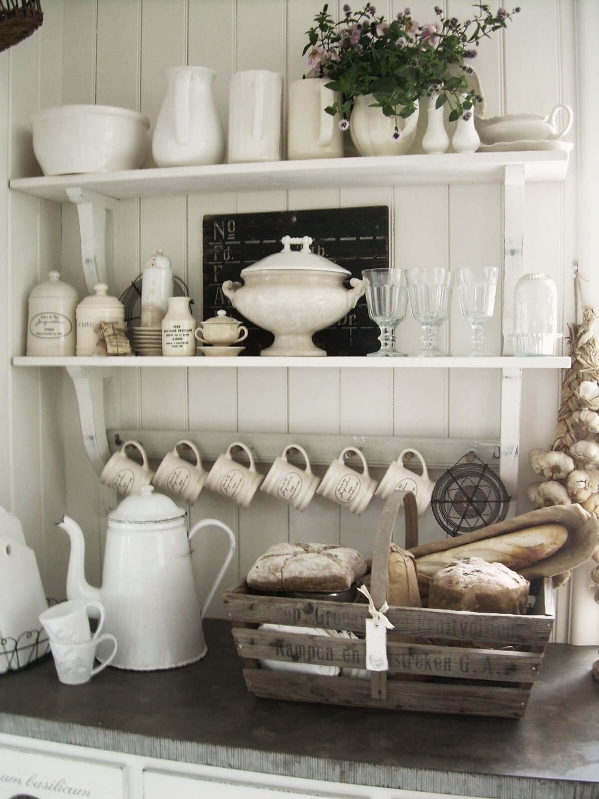 34 Best Vintage Kitchen Decor Ideas And Designs For 2021