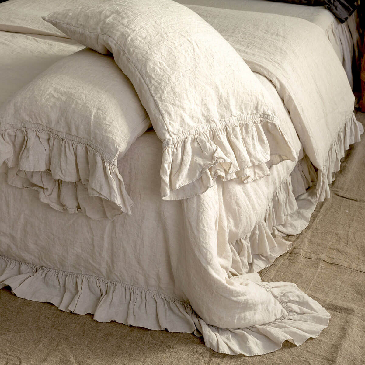 Victorian Inspired Linen Bedding Set Homebnc Victorian Inspired Linen Bedding Set Homebnc