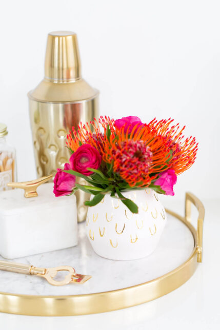 22 Unique DIY Flower Vase Ideas You Can Make at Home