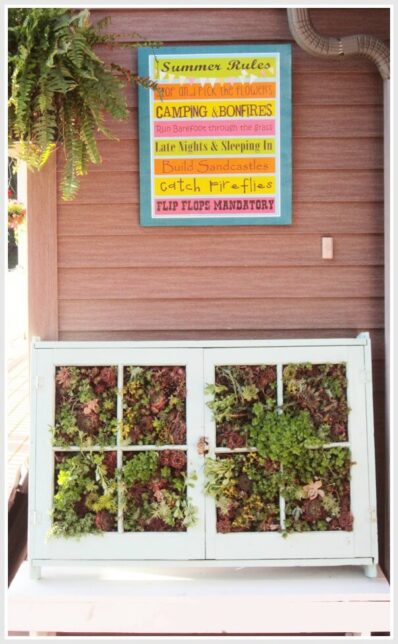 23 Stunning Old Window DIY Projects for Creative Reuse