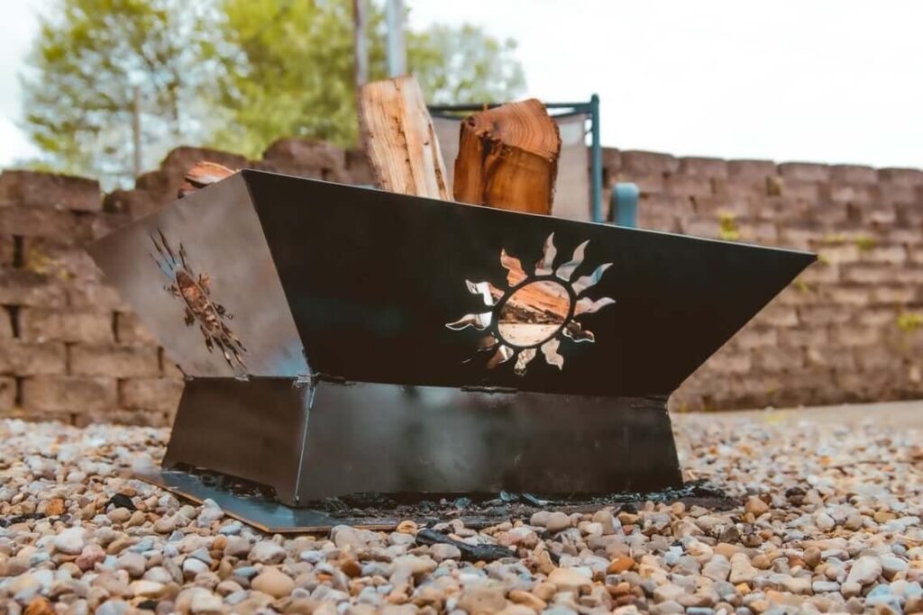 29 Metal Fire Pit Designs That Blend Function With Artistry