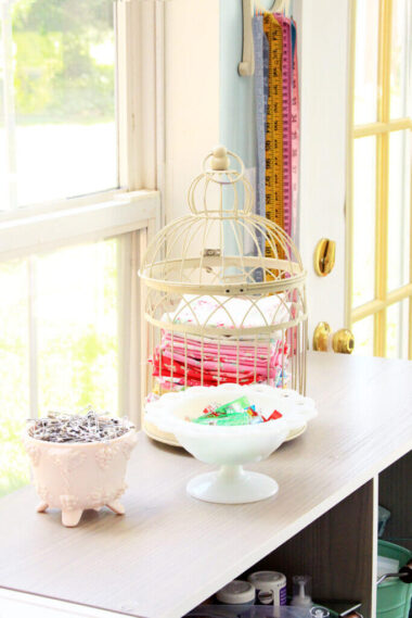 26 Timeless Vintage Storage Ideas for Functional Charm