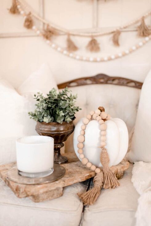 34 Rustic Farmhouse Fall Decor Ideas for a Seasonal Home