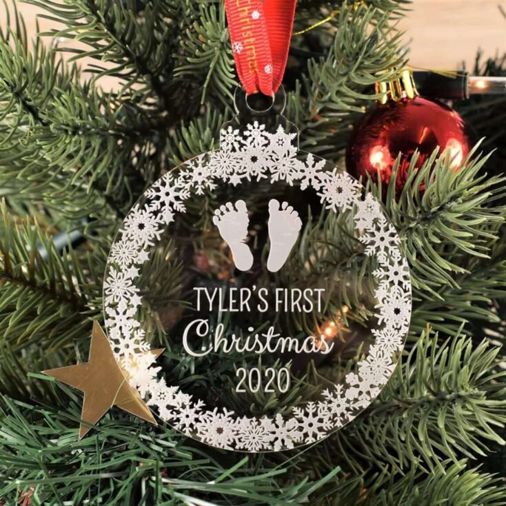 30 Personalized Christmas Baubles for Unique Holiday Decor
