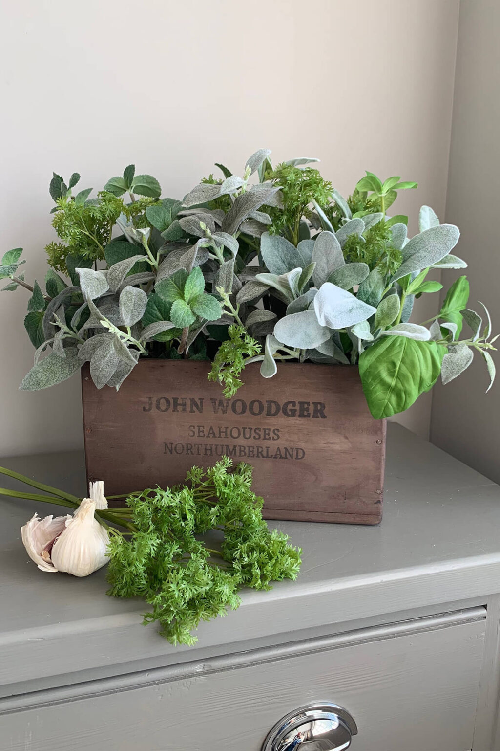 50+ Best Rustic Wooden Box Centerpiece Ideas and Designs for 2023