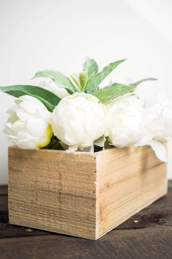 50+ Best Rustic Wooden Box Centerpiece Ideas and Designs for 2023