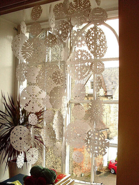 17 Festive Christmas Window Decorations for Indoor & Outdoor