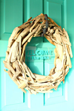 19 DIY Coastal Nautical Wreath Ideas for Summer Doors