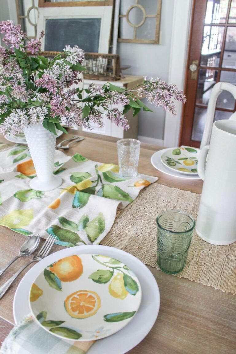 27 Summer Table Decorations for Vibrant Outdoor Dining