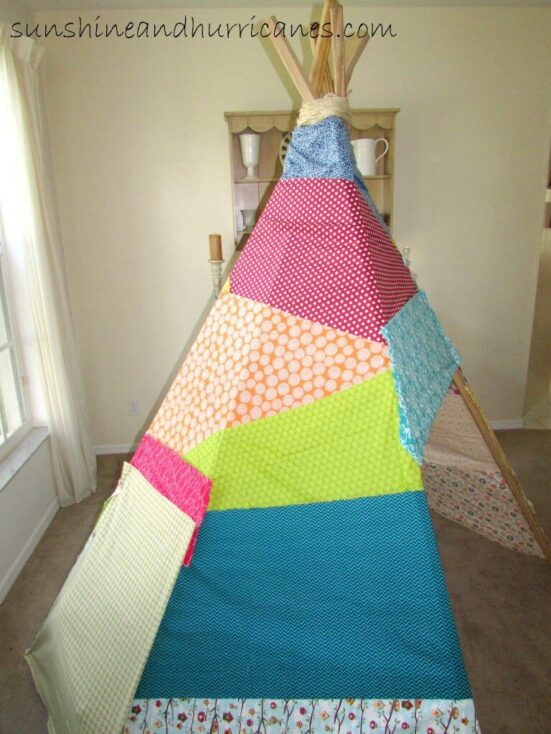 13 DIY Teepee Tent Ideas for Kids Rooms & Sleepovers