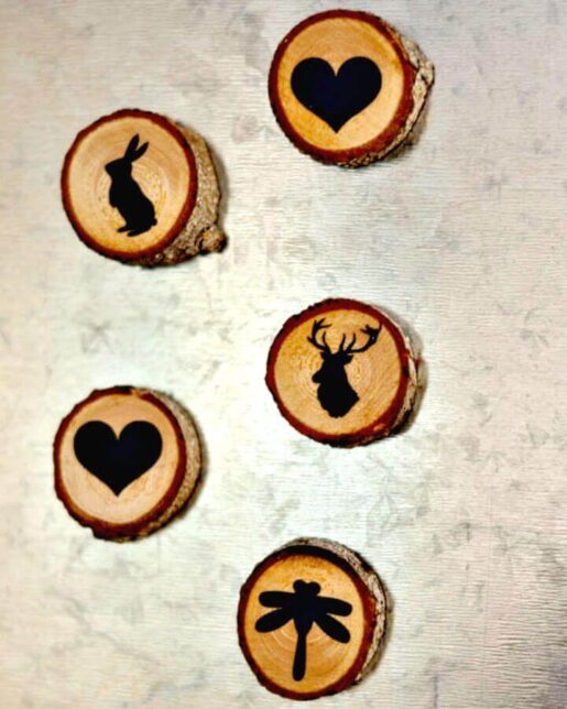 25 Creative Spring Wood Slice Decor Ideas for Seasonal Charm