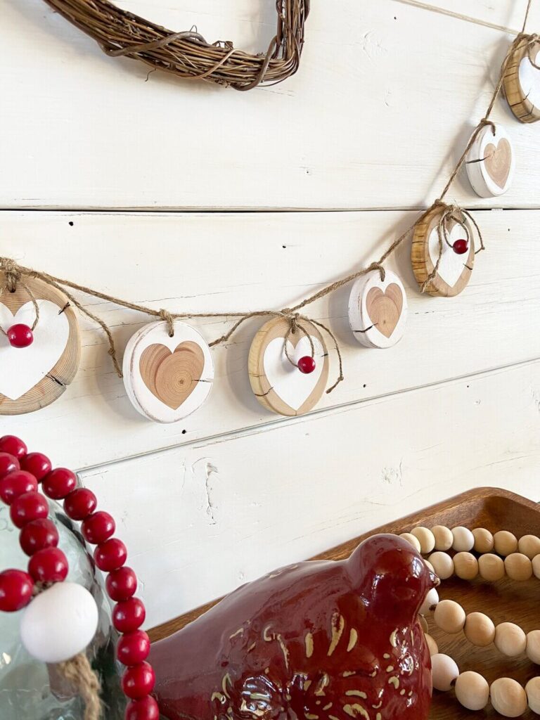 25 Best Spring Wood Slice Decor Ideas to Bring in the Season in 2022