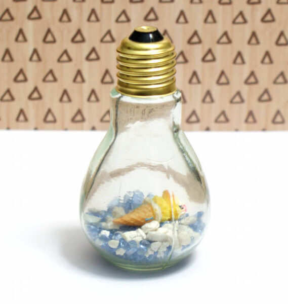18 Upcycled Light Bulb Craft Ideas for Beautiful Home Decor