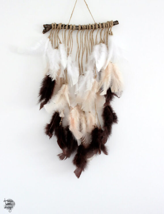 23 Perfect DIY Feather Crafts for Everyday Home Decor