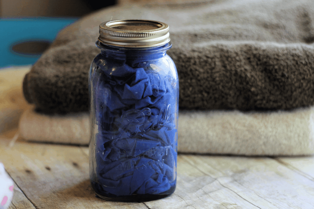 19 Creative DIY Dryer Sheet Dispenser Ideas for Your Home